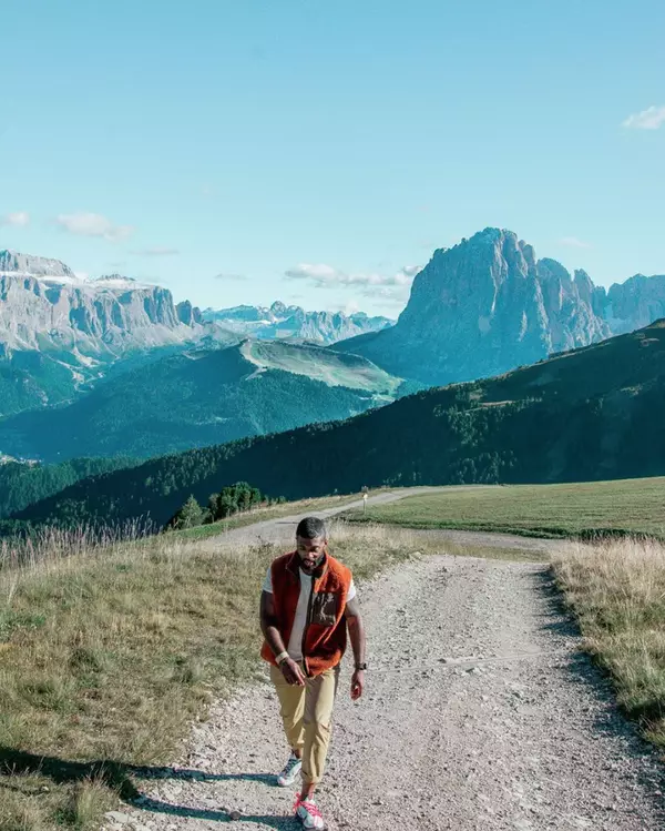 Black Travel Vibes: explora els majestuosos llacs i muntanyes d'Itàlia 5844_1