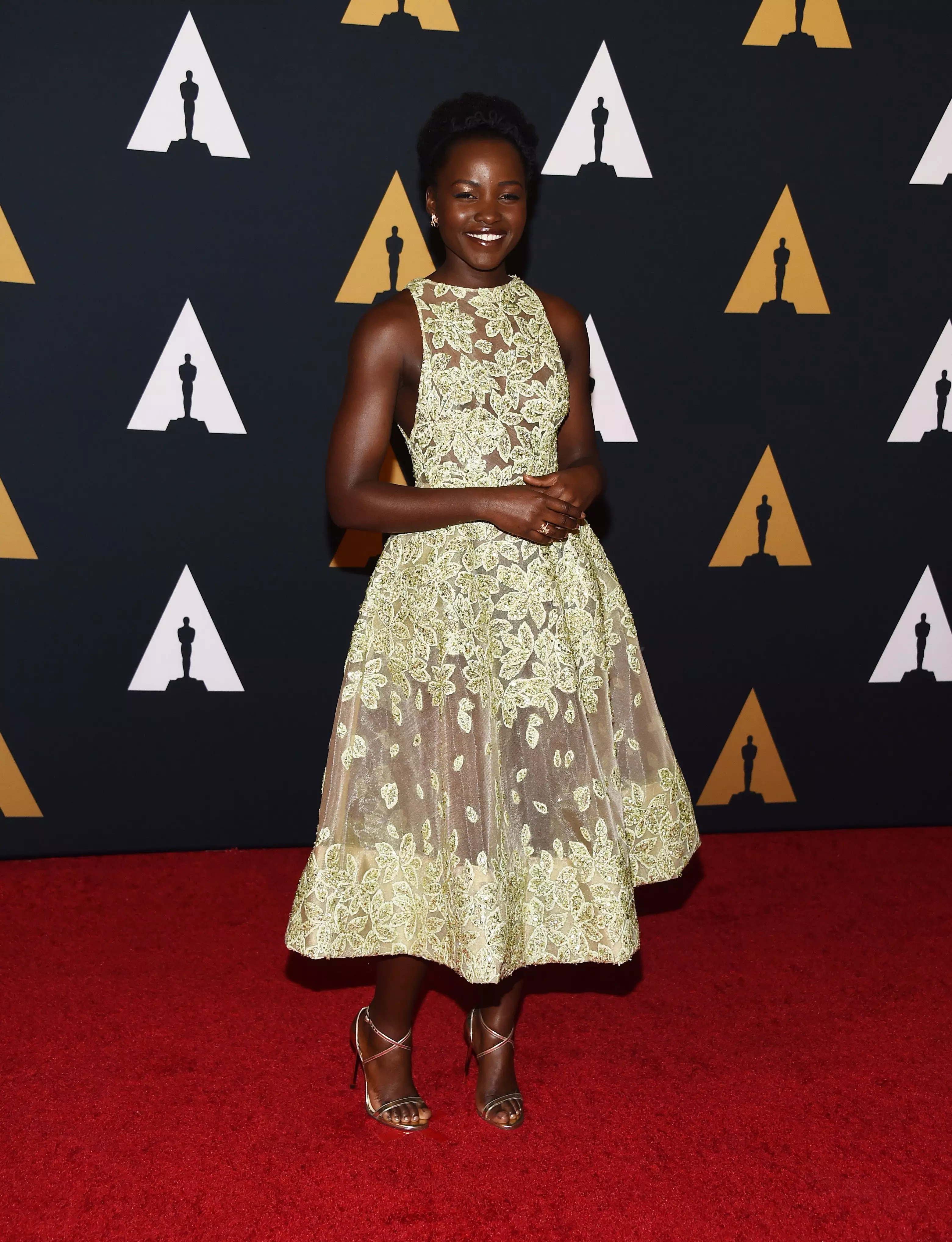 Lupita Nyong'o ס שפּיץ רויט טעפּעך מאָמענץ 6002_4