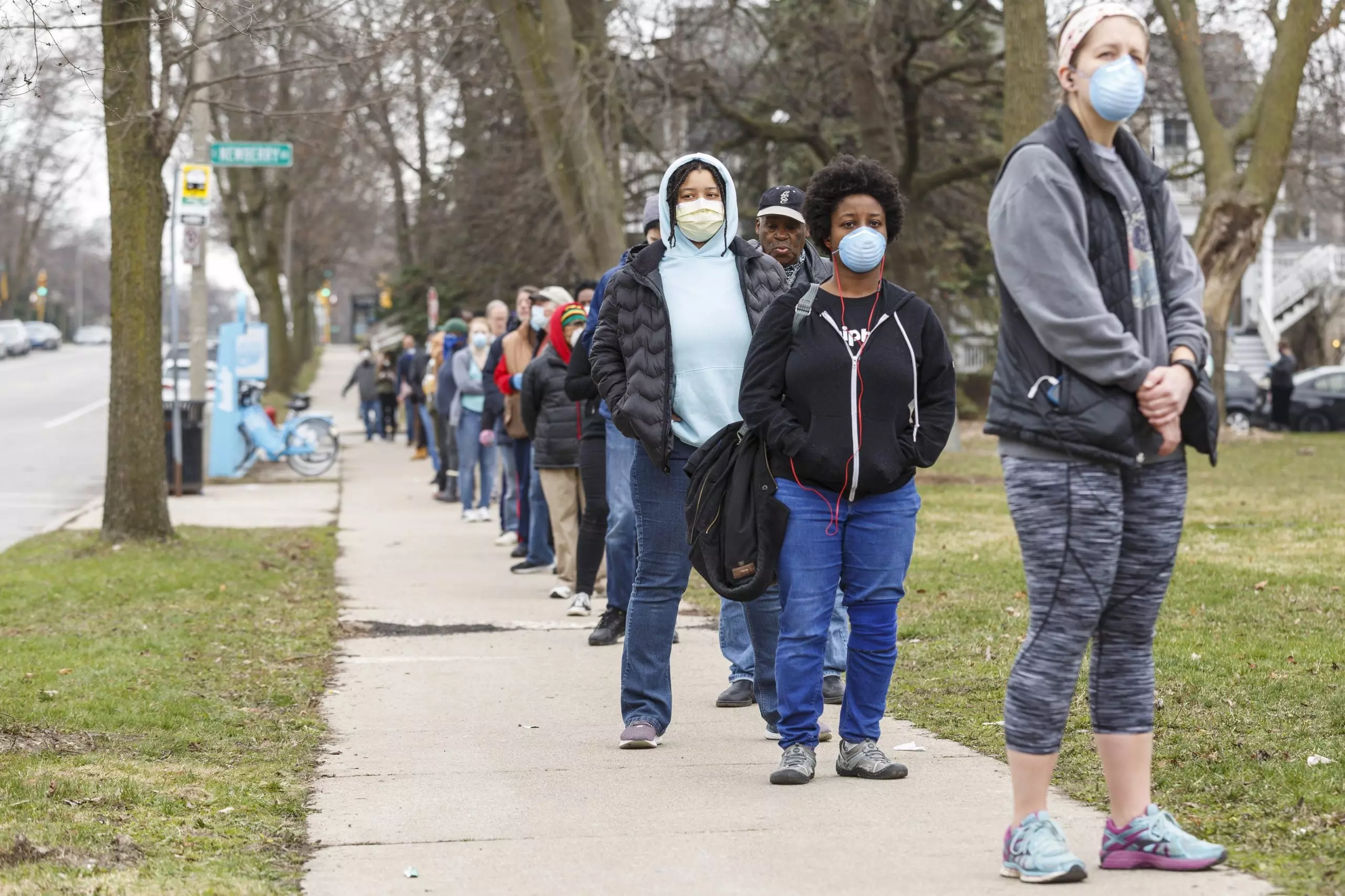 Legalább 36 embernél lett pozitív COVID-19-teszt a wisconsini előválasztást követően