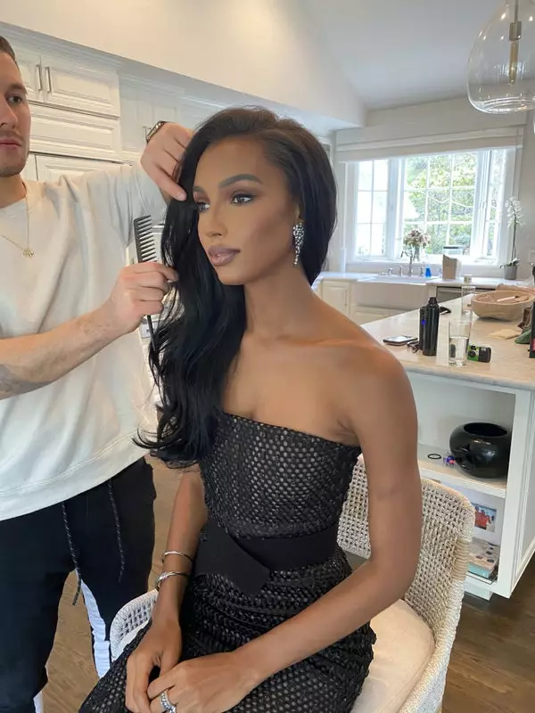 Jasmine Tookes preparándose para los 51st NAACP Image Awards 7645_5