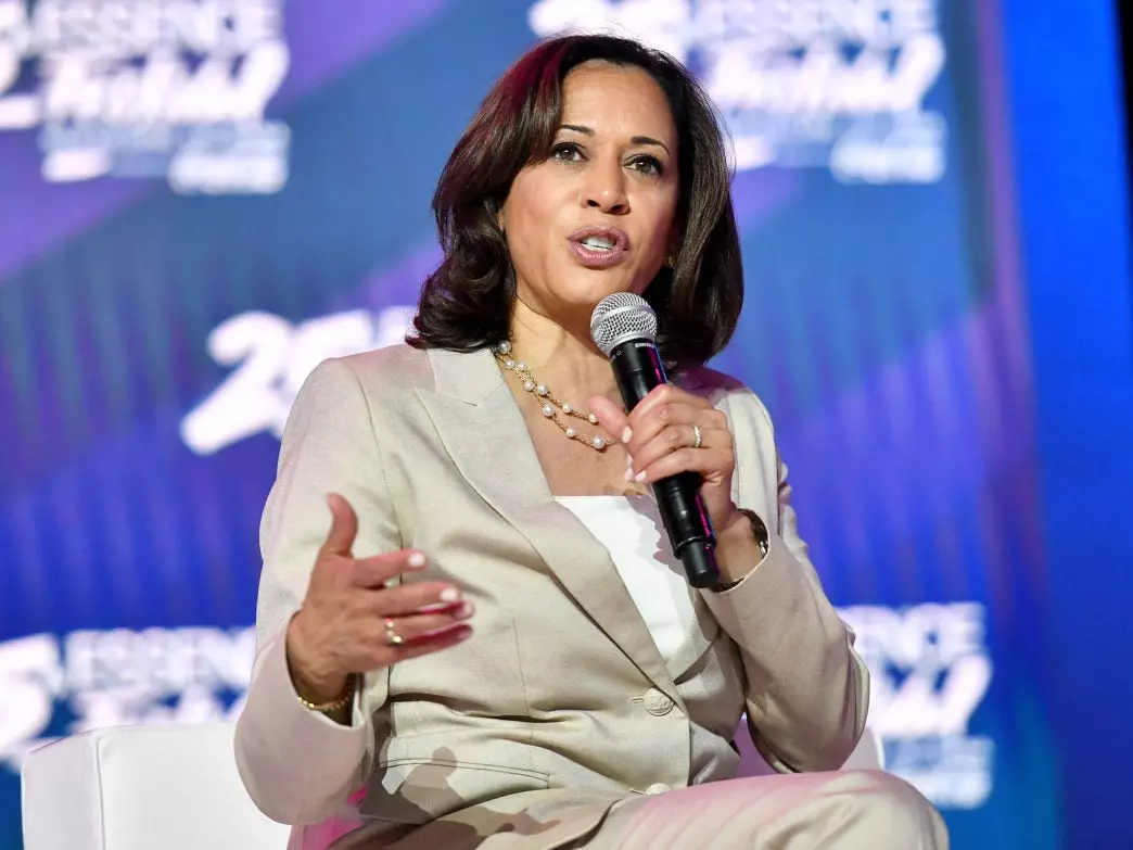 Kamala Harris ho an'ny vehivavy mainty hoditra: 'Eo an-tananao ny hery'