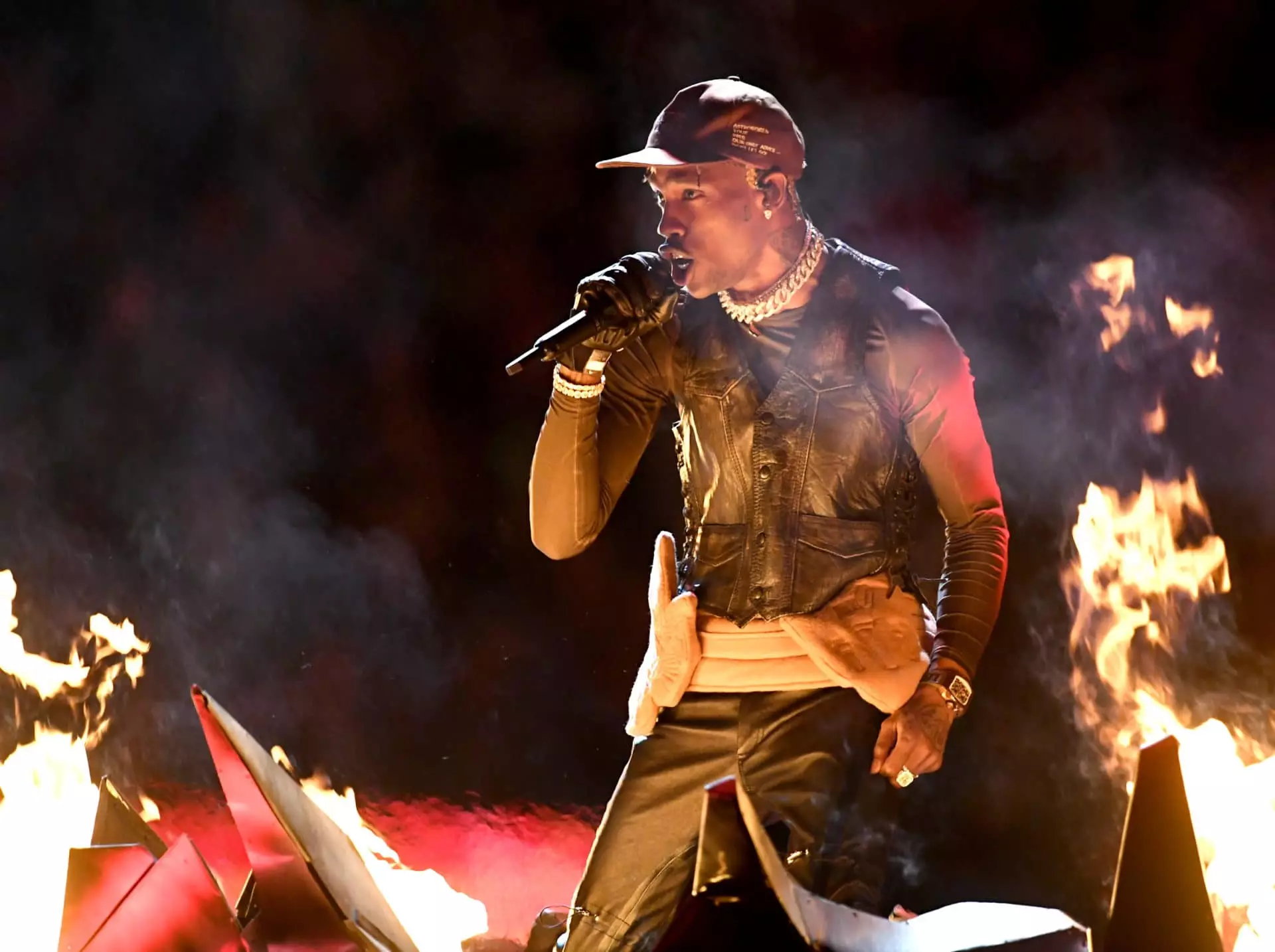 Super Bowl LIII: Travis Scott, Gladys Knight, And More Hit The Field 8854_2