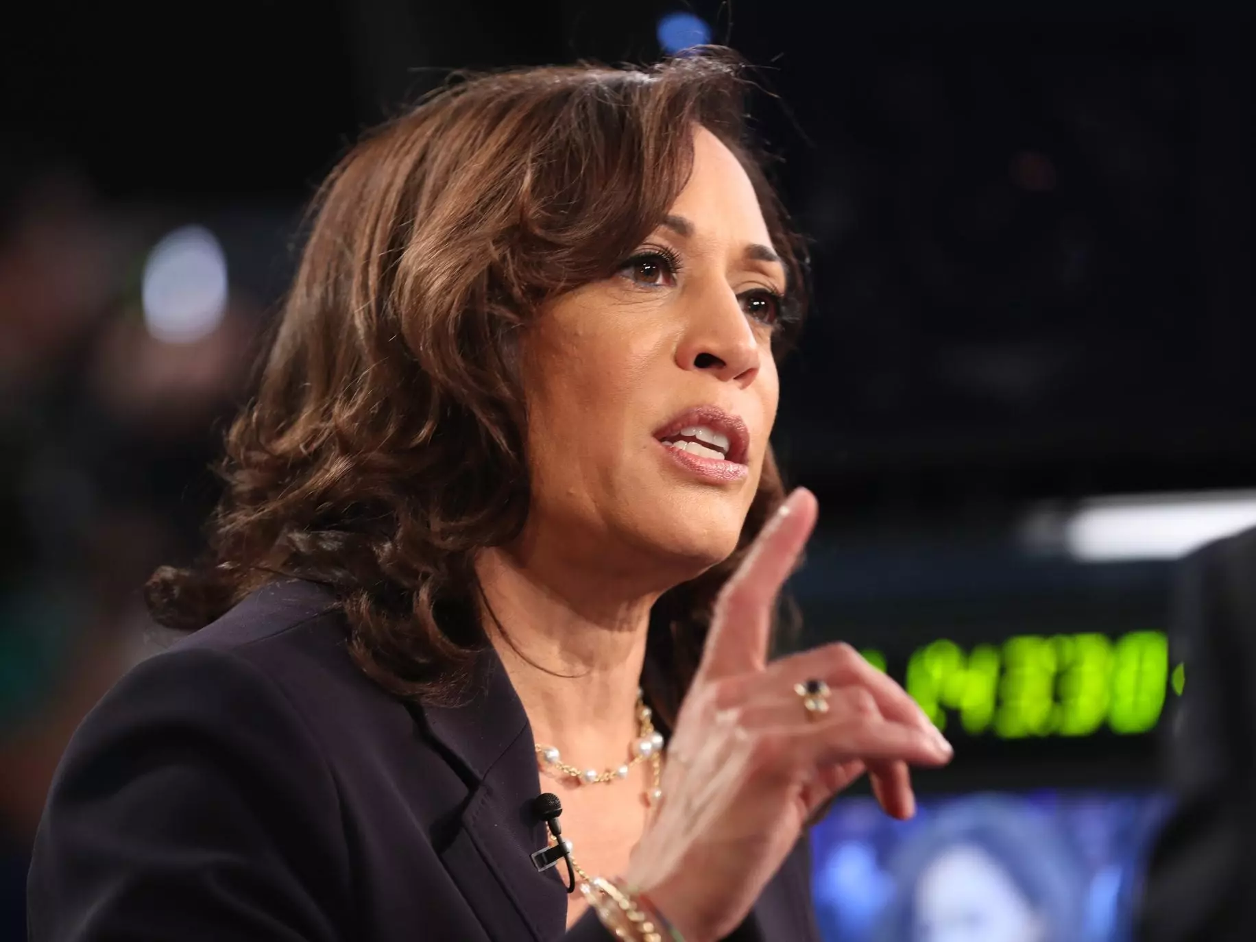 Kamala Harris kritizira Trumpovo 'kampanjo terorja' proti priseljencem