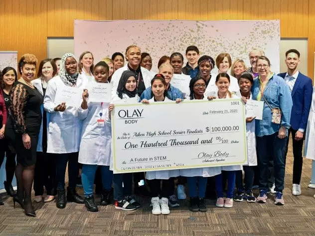 Olay Body investe US$ 100 mil em novo programa STEM para meninas