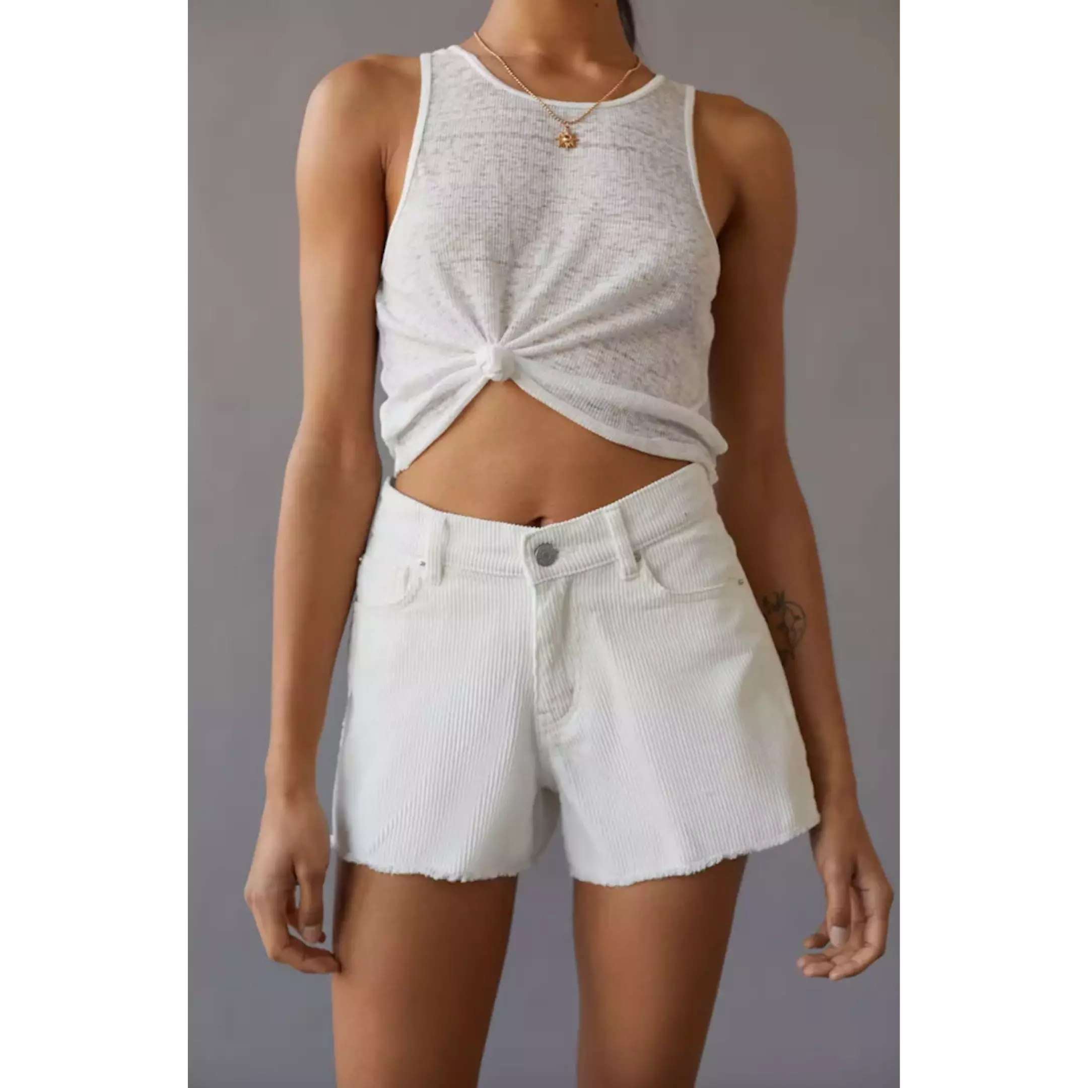 Koop je zomershorts van Urban Outfitters terwijl ze in de uitverkoop zijn 9295_3