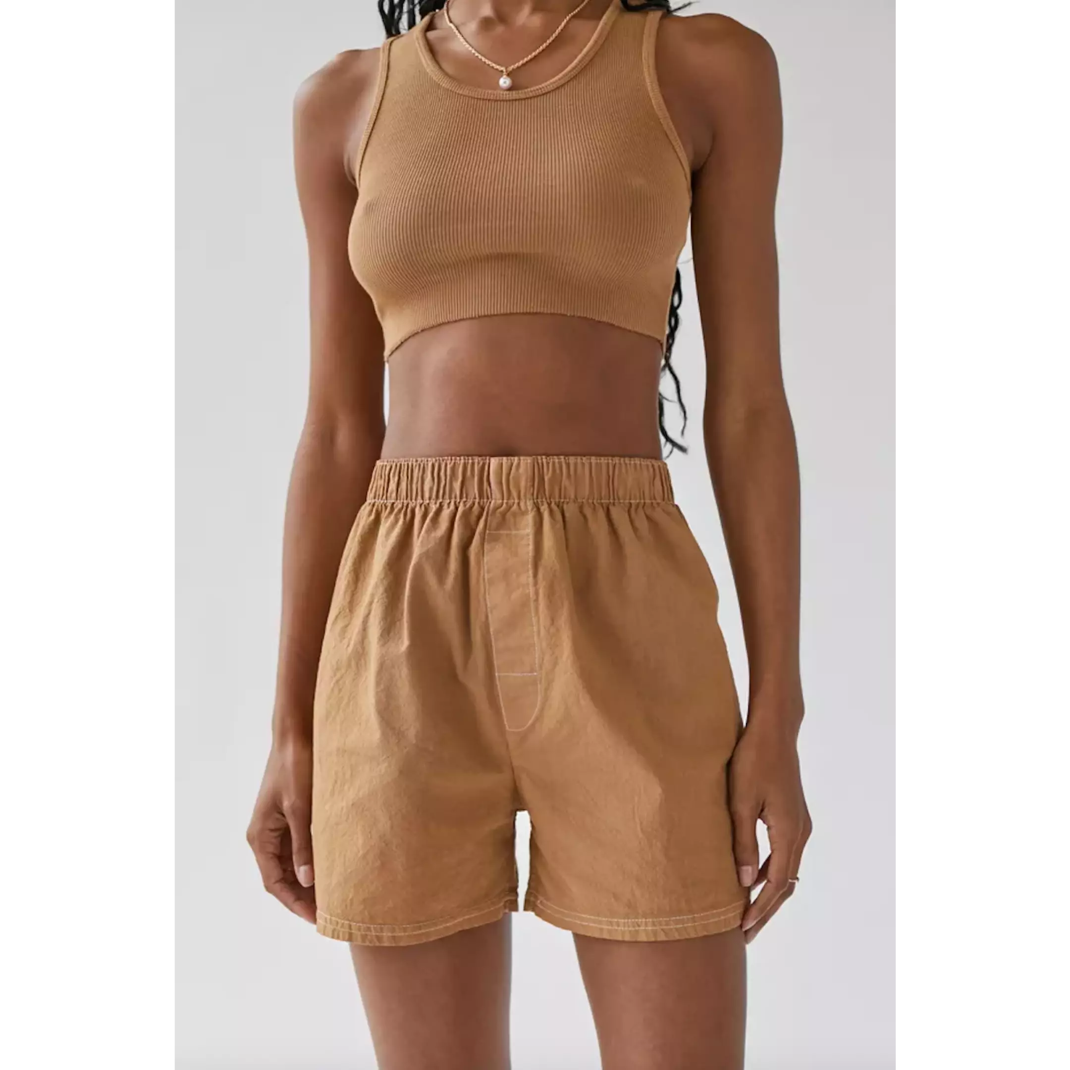 Kuhaa ang Imong Summer Shorts Gikan sa mga Urban Outfitters Samtang Gibaligya 9295_4