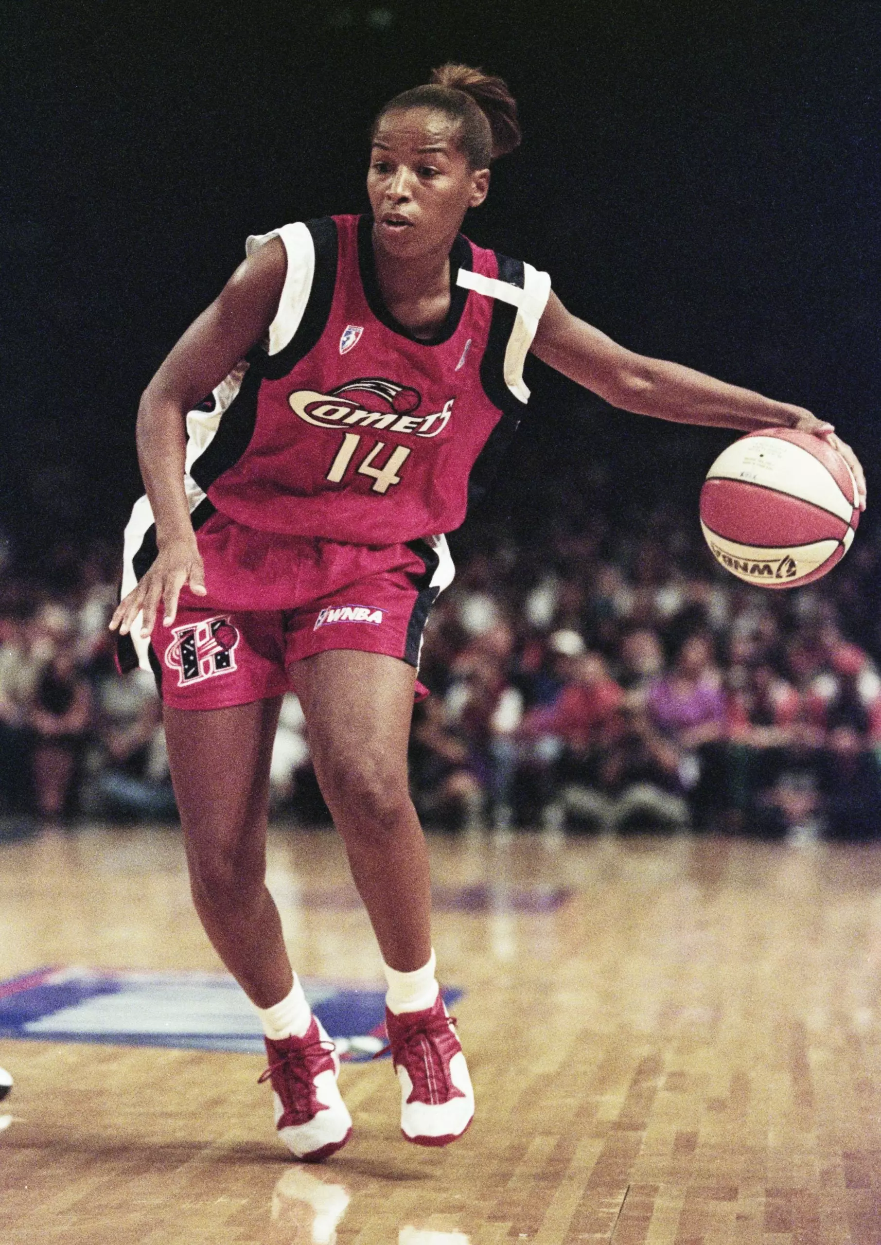 Poña algo de respecto aos nomes destes xogadores pioneiros da WNBA 9764_1